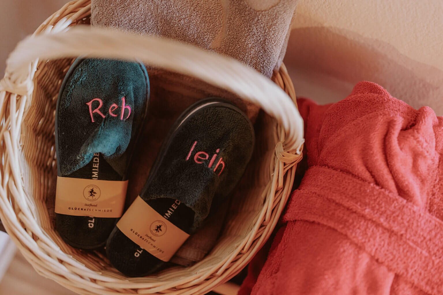 Inclusive service with the PLUS